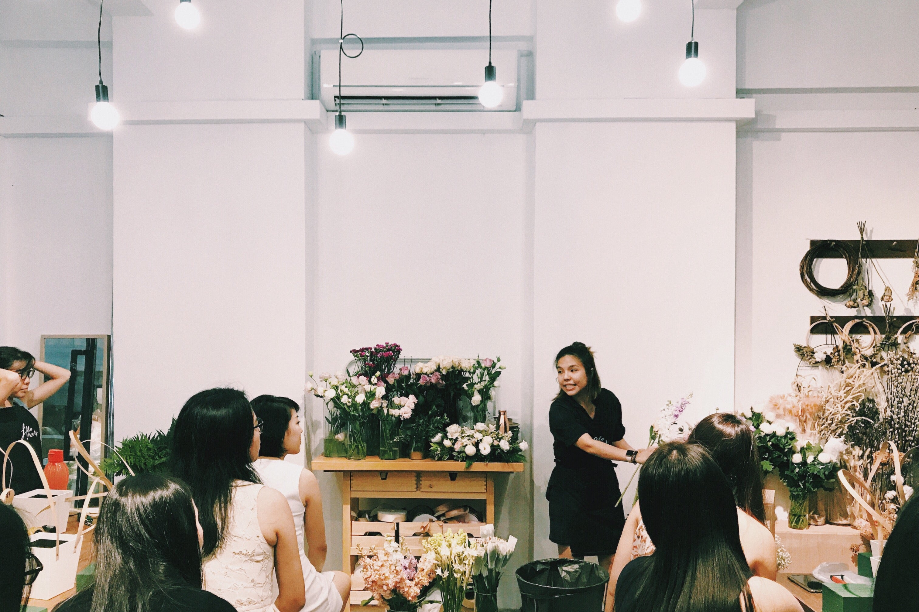 Workshops - Make Your Own Bouquets – hello flowers! – Hello Flowers ...