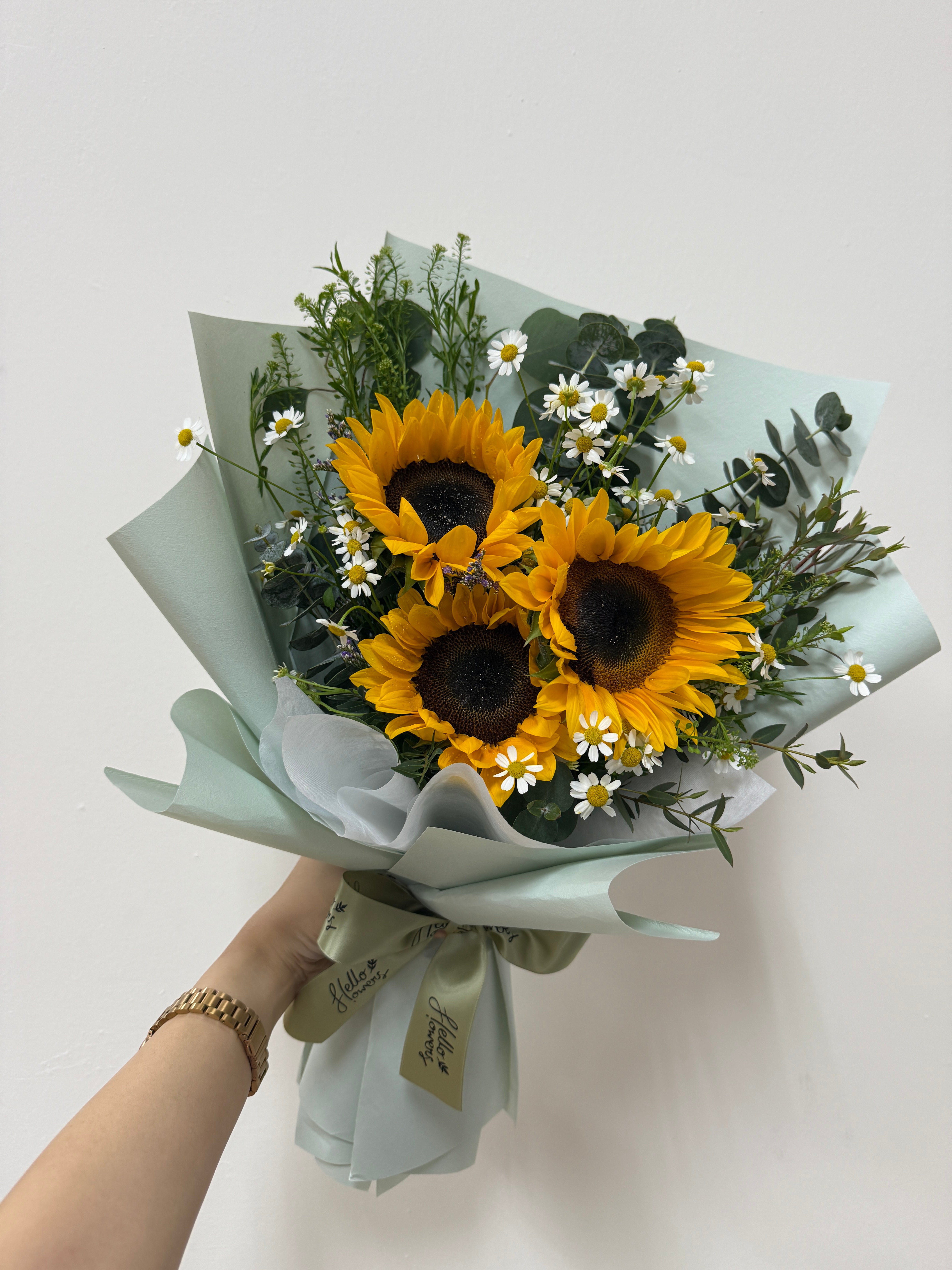 Sol Mini Bouquet - Sunflower & Tanacetum Bouquet – Hello Flowers! Singapore