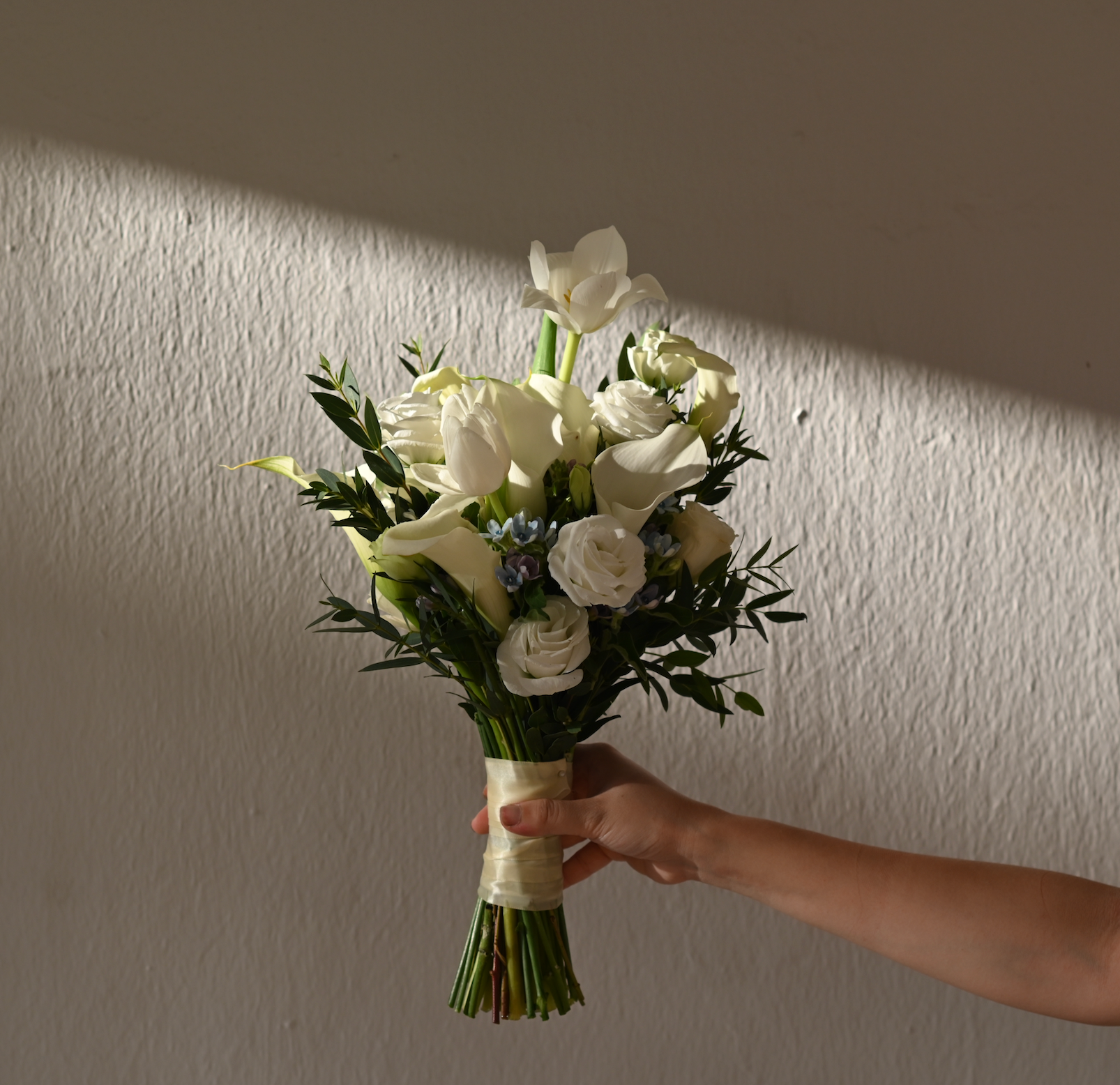 White Calla Lilies & Tulips Bridal Bouquet (Fresh Flower) – Hello ...